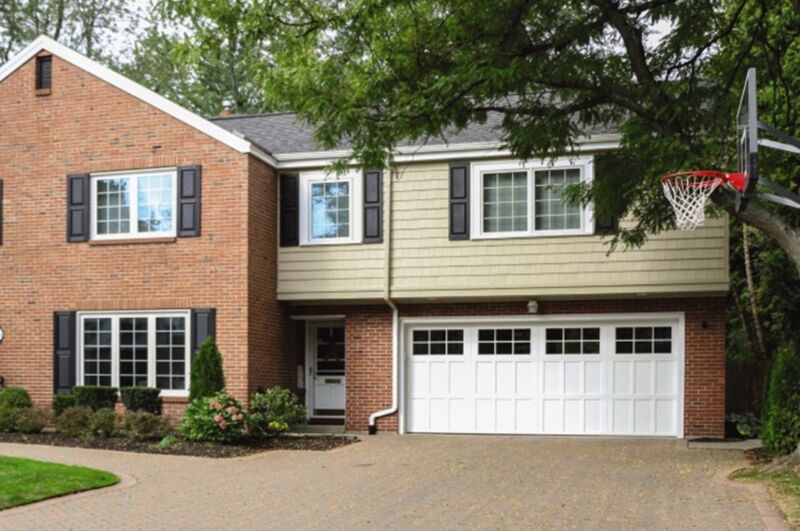 Residential Garage Doors, Wayne Dalton of Windsor, Tecumseh